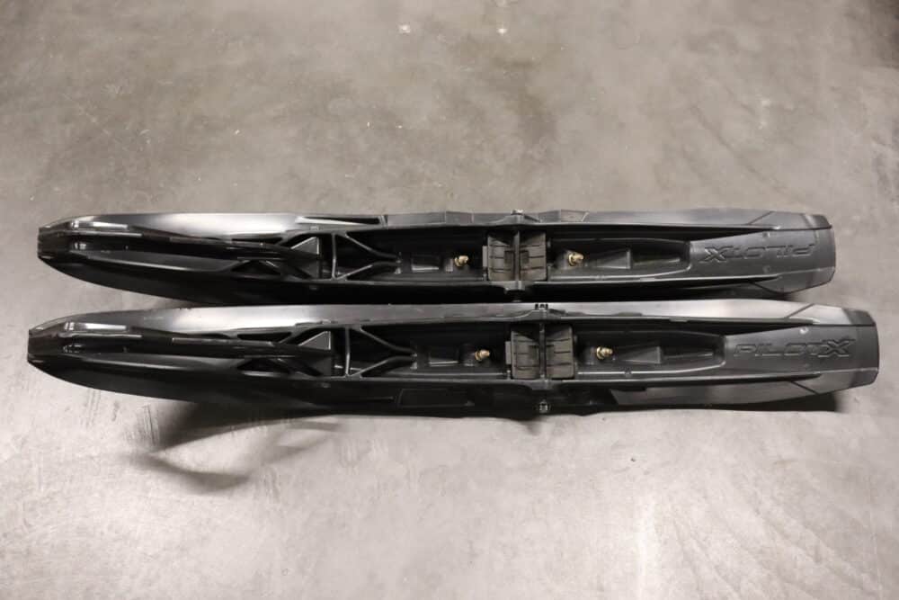BRP Pilot X-sukset mustat, käytetyt - Motocafe