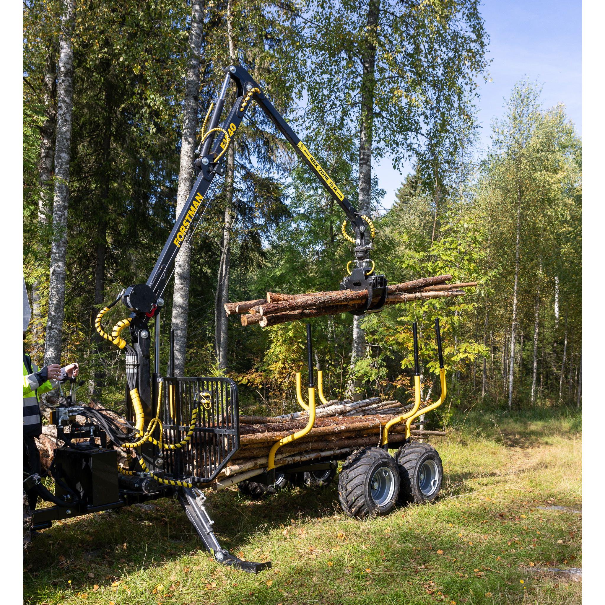 Solis Metsakärry FT30 + FM 40 nosturi - Motocafe